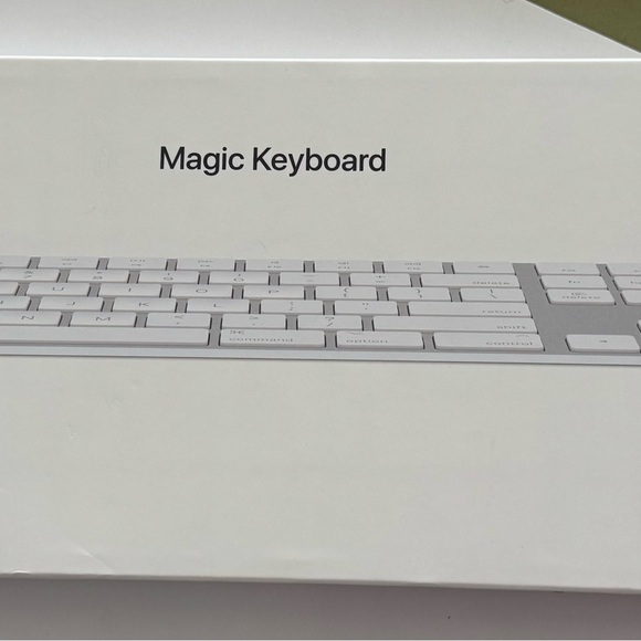 Apple | Computers, Laptops & Parts | Apple Magic Keyboard Sleek Silver ...